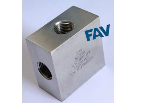 High Pressure Block Cross 15000 psi, 1000 Bars in NPT and BSP