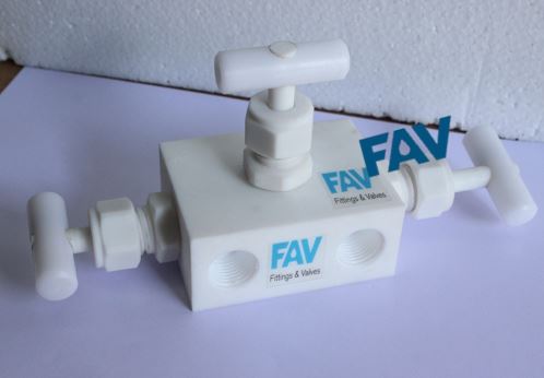 PTFE Manifold Valve 3 way and range of PTFE Instrumentation Valves