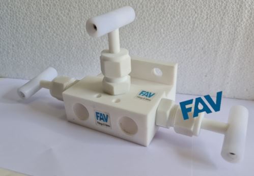 PTFE Manifold Valve 3 Way T Type and range of PTFE Valves
