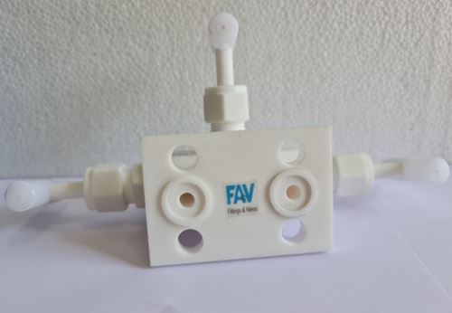 PTFE Manifold Valve 3 Way H Type and range of PTFE Valves