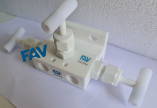 PTFE Manifold Valve 3 Way T Type and range of PTFE Valves