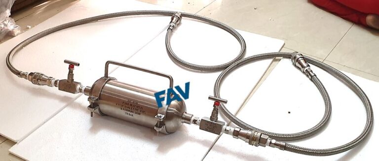 Sample Cylinder Stainless Steel in Double Ended sample cylinders