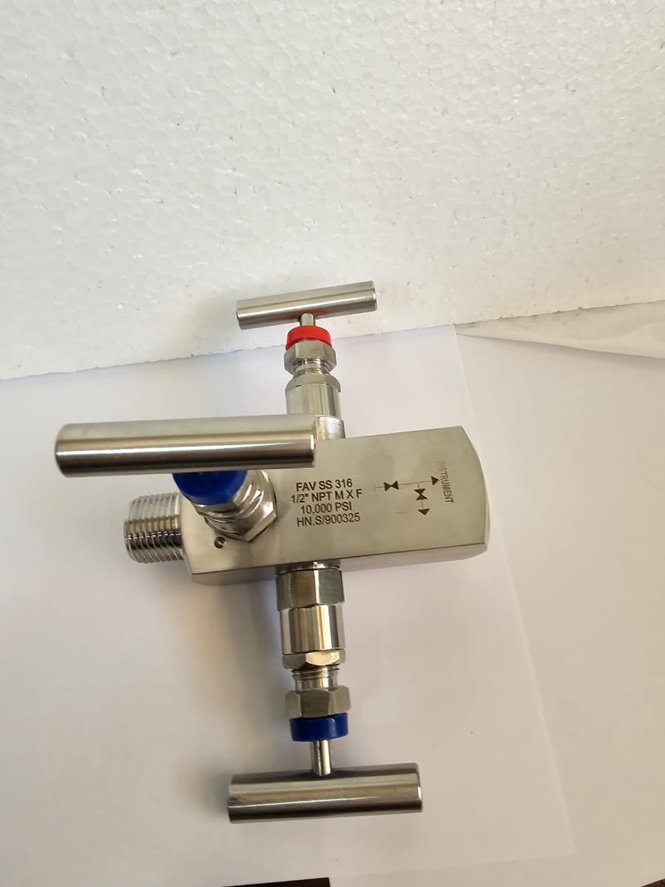 2 Way Double Block and Bleed Valve , Needle Type